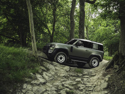New Defender ‘Commercial’ - Land Rover Club Holland